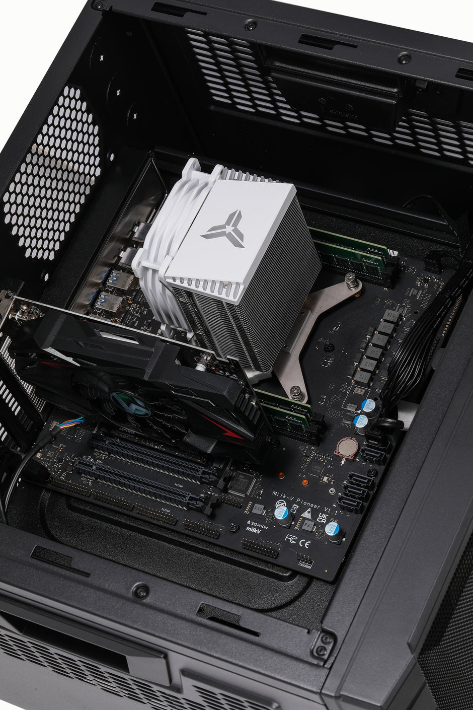 excellent racing cars; RISC-V based products – DeepComputing